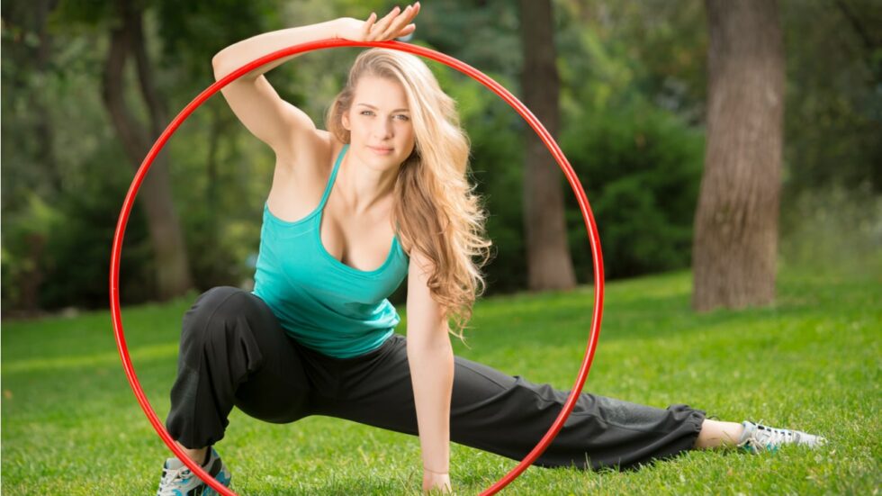 12 EINFACHE Hula Hoop Tricks für Anfänger - Hula Hoop Store